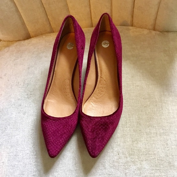 dressbarn | Shoes | New Db Grace Burgundy Velvet Heels Size | Poshmark